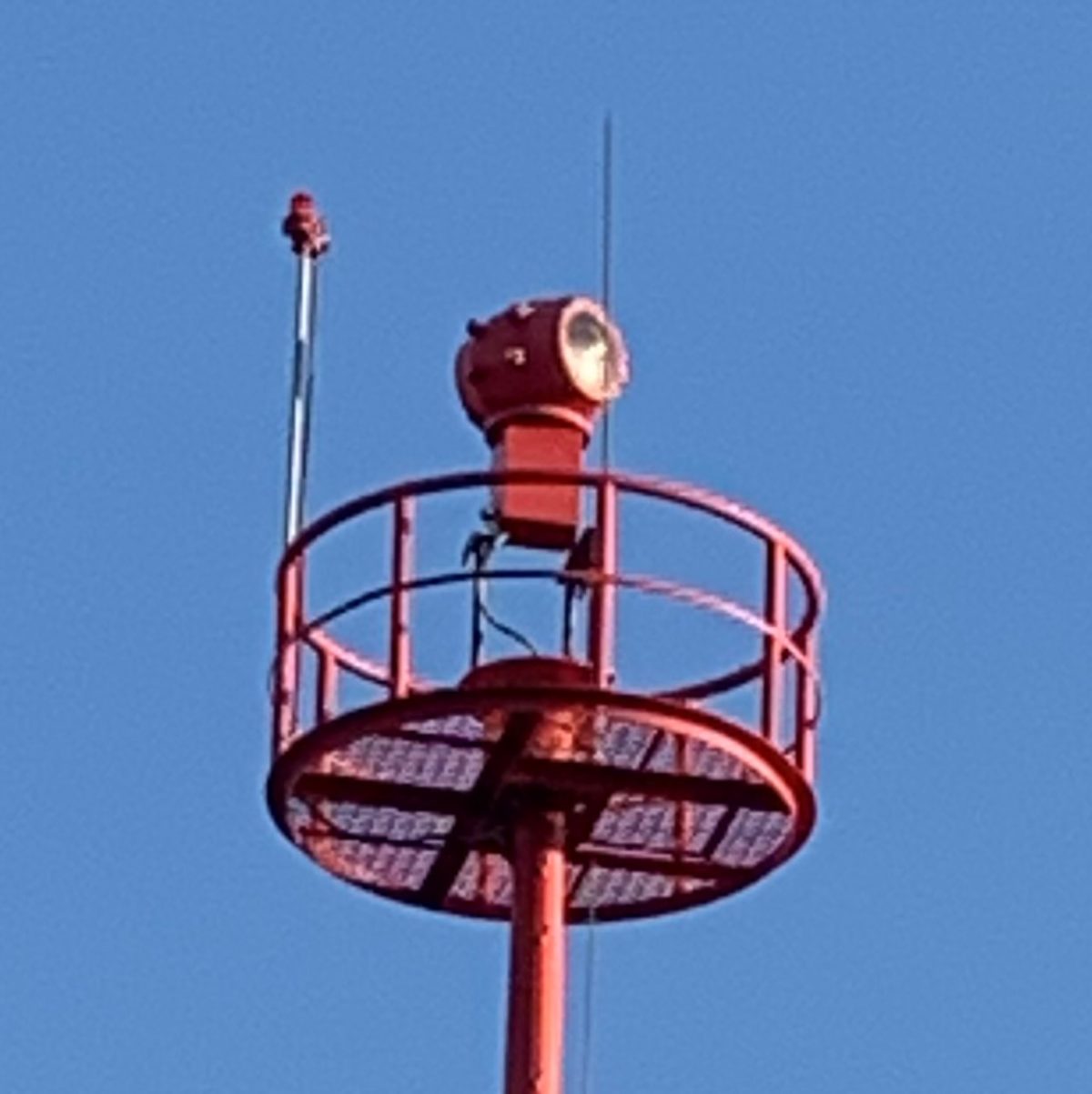 New LED Rotating Beacon Installed at BCT - Boca Raton Airport